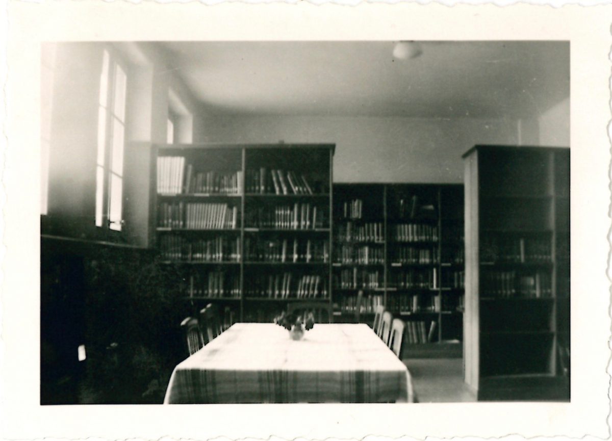 The Library 1937-41 – st georges school library